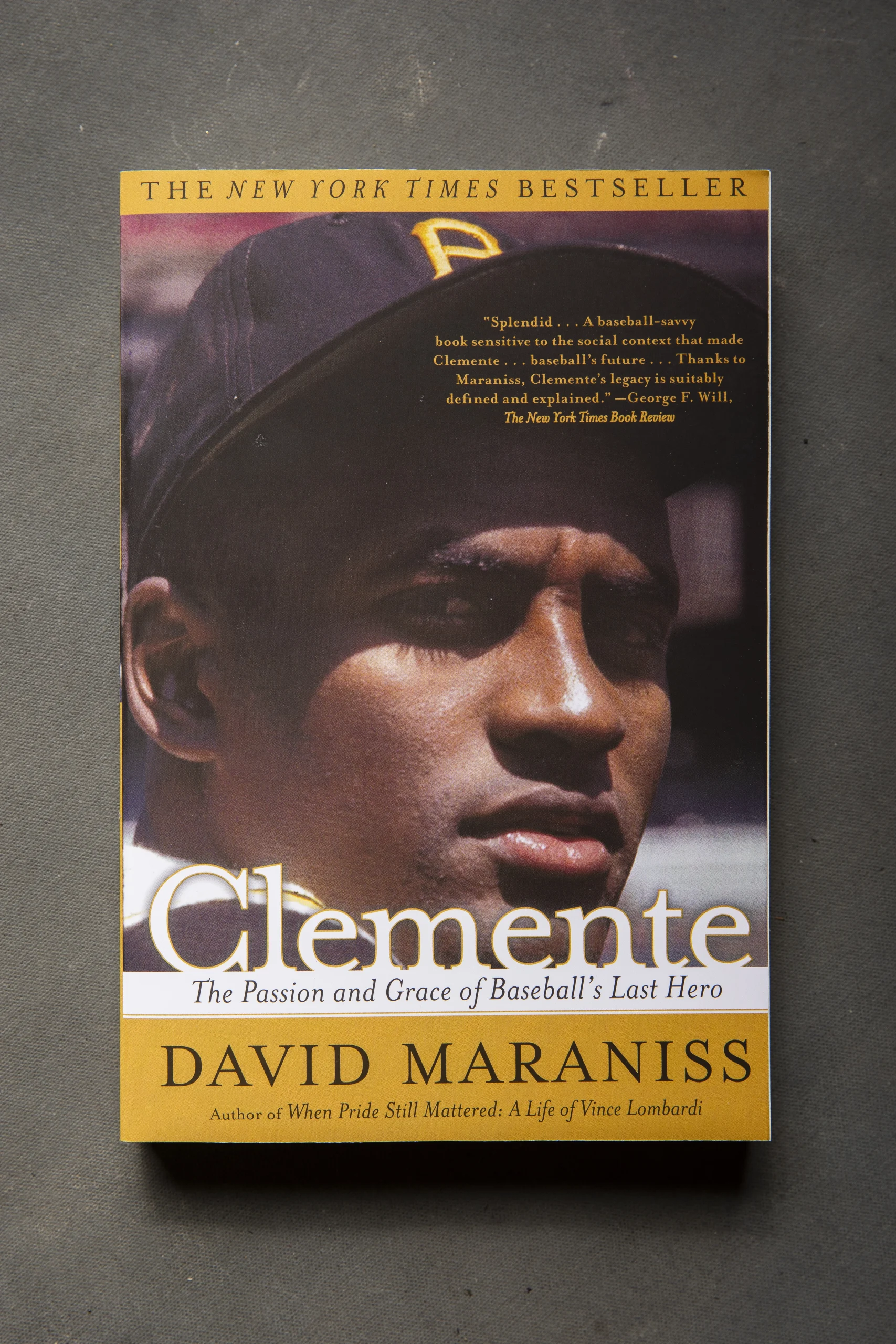 Roberto Clemente: Pride of the Pittsburgh Pirates - Hardcover ...
